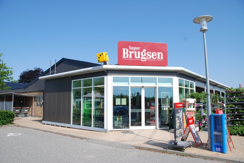 SuperBrugsen Them, hovedentreprise - BASE Erhverv